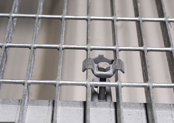 Top Grating Clamps Manufacturers in India - Galfanengineers